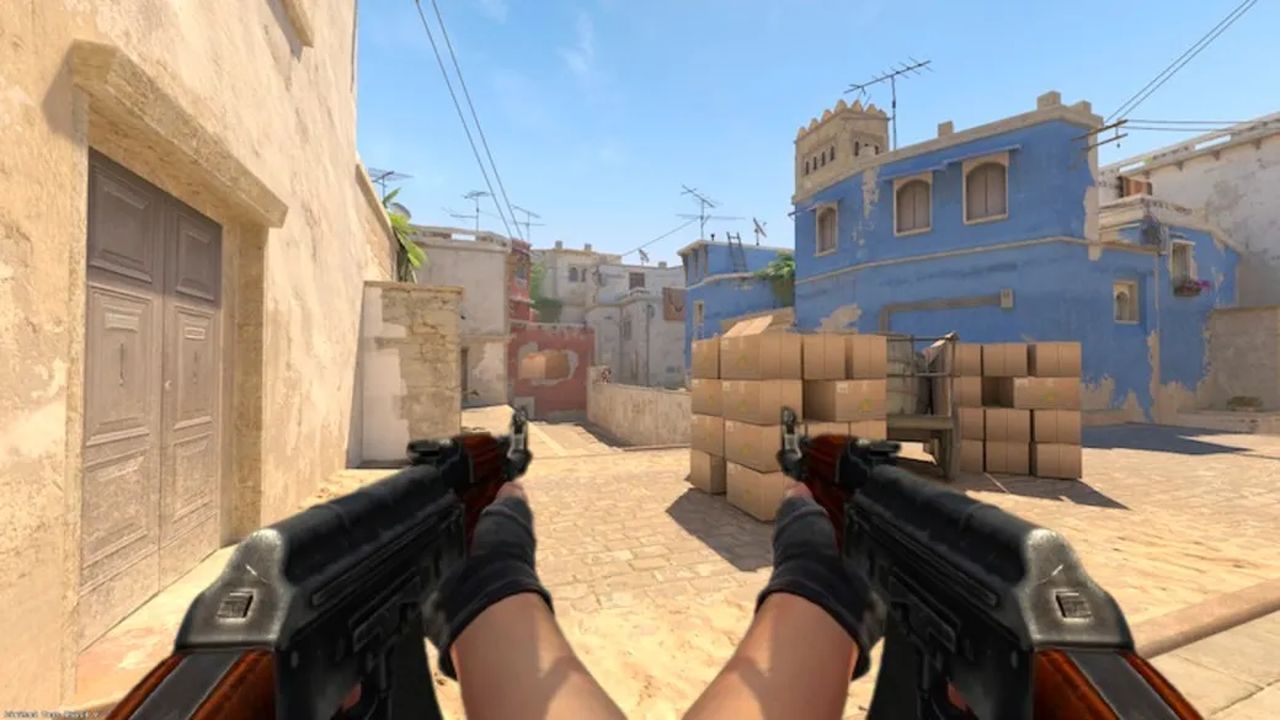CS2 left-hand command: How to change to left hand in Counter-Strike 2?
